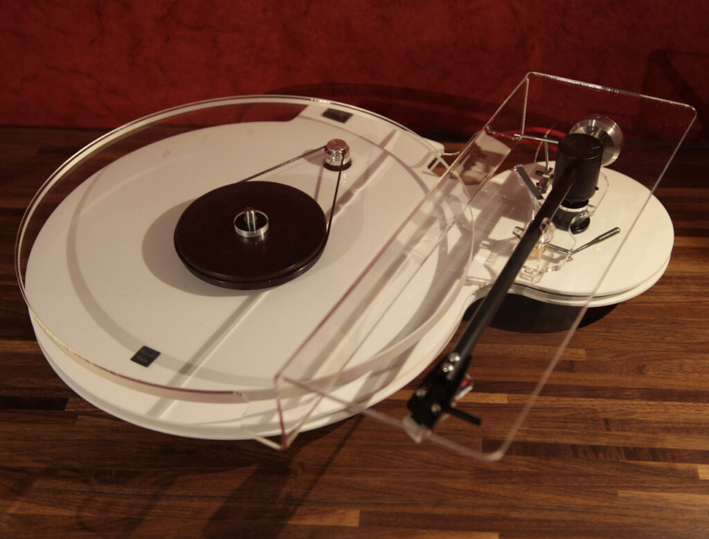 Edwards Audio Apprentice TT - BT Hifi